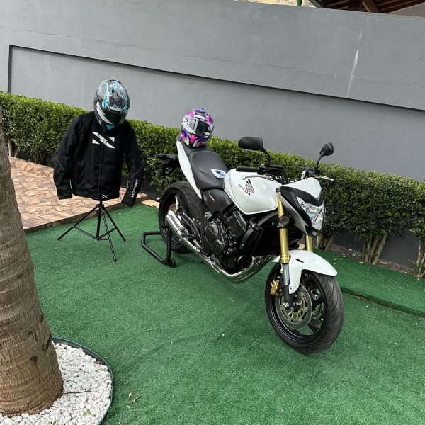 HORNET 2013 20 MIL KM :: Hebert Marques